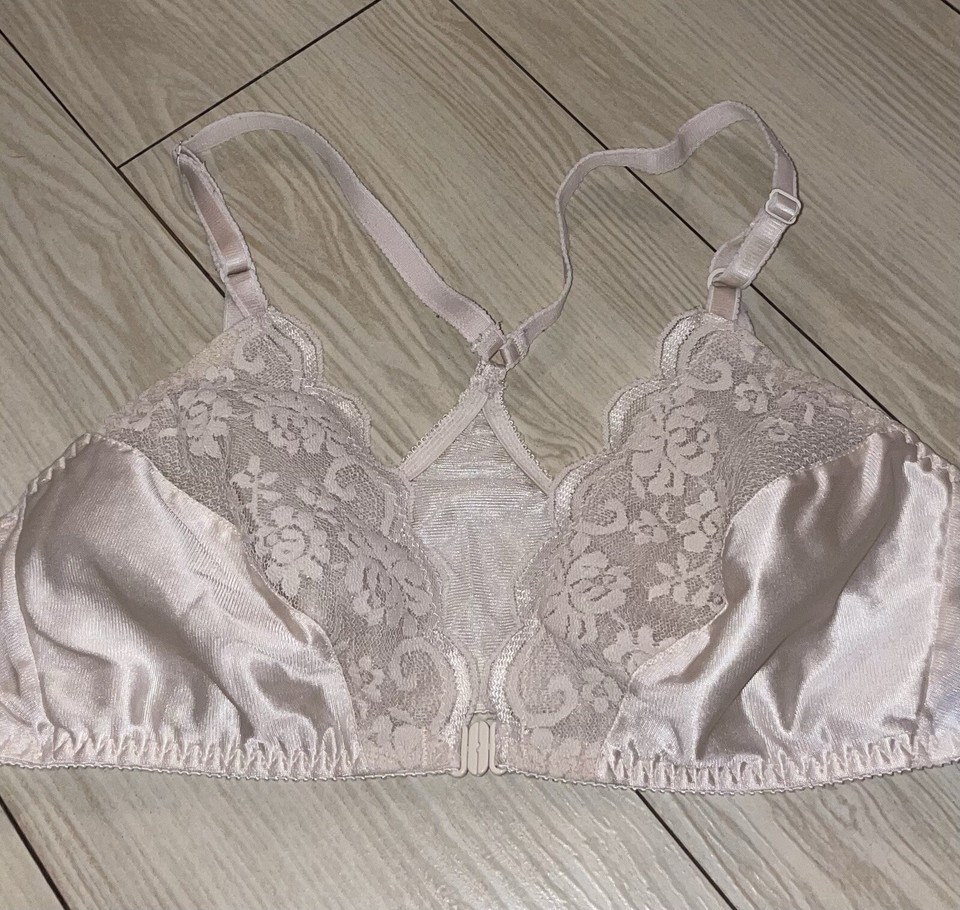Vintage Maidenform Chantilly 7358 Satin Lace Front Close Soft Cup Bra ...