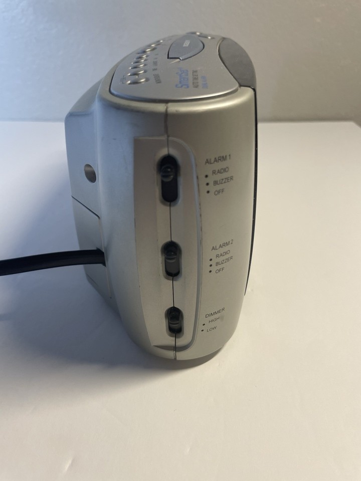Emerson Research SmartSet Dual Alarm Clock AM/FM Radio Tested + Working ...