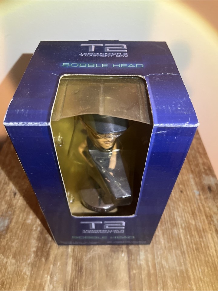 Terminator 2 SARAH CONNOR Bobblehead - Very Rare 2006 | eBay
