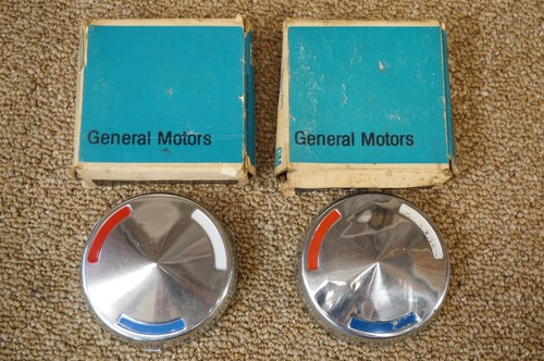 NOS 64 65 66 Corvette Stainless Steel Knock Off Hub Center Cap 3853825 ...