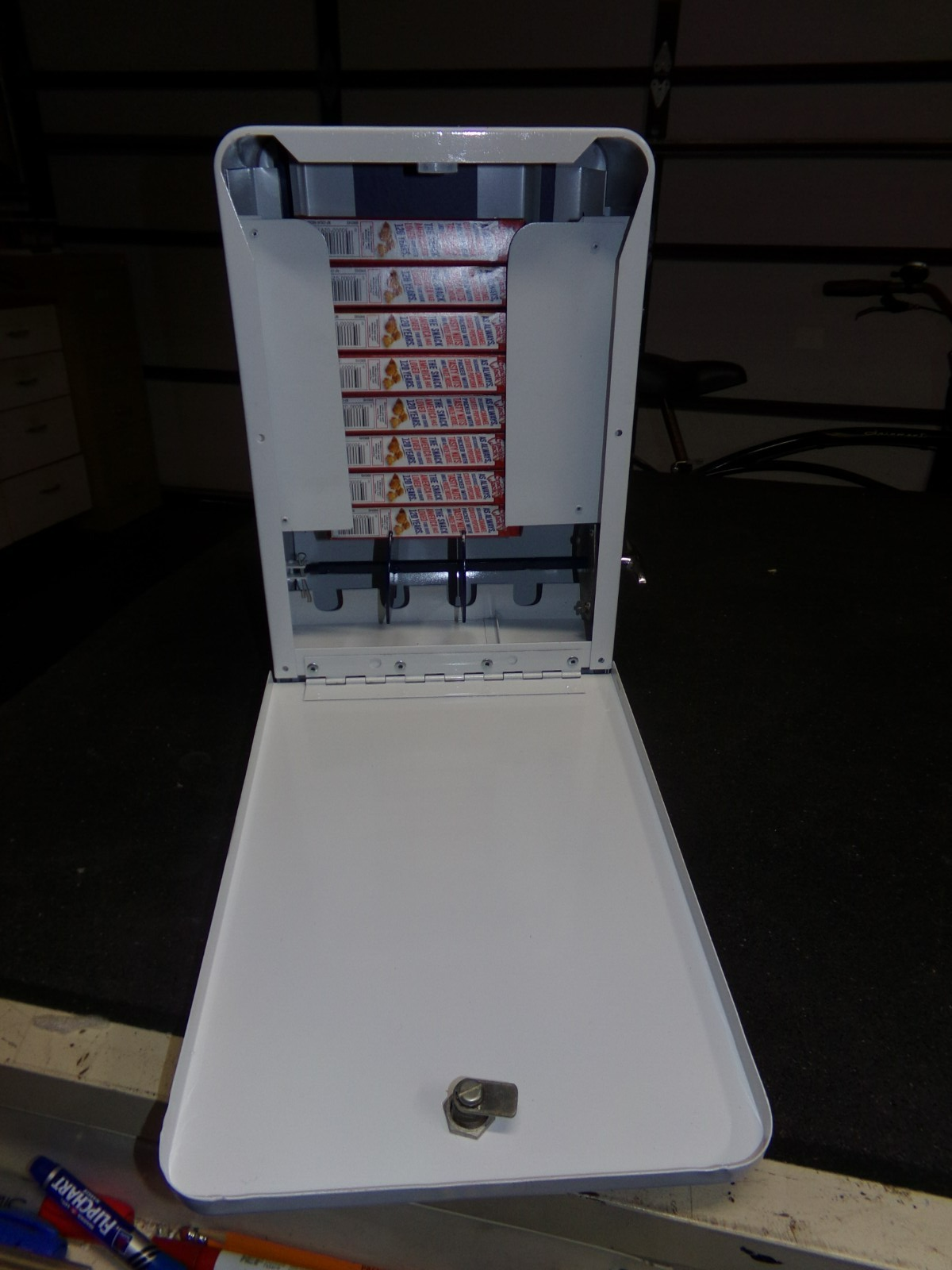 1950's-60's CrackerJack Caramel Coated Popcorn & Peanuts Vending ...