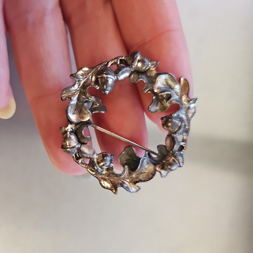 FABULOUS VINTAGE BEAU STERLING SILVER OAK LEAVES AND ACORNS AUTUMN BROOCH PIN ! | eBay