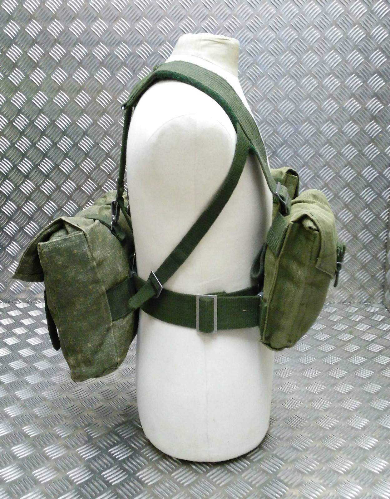 Genuine Vintage Army Webbing Set / Battle Pack Belt And Pouches Heavy ...