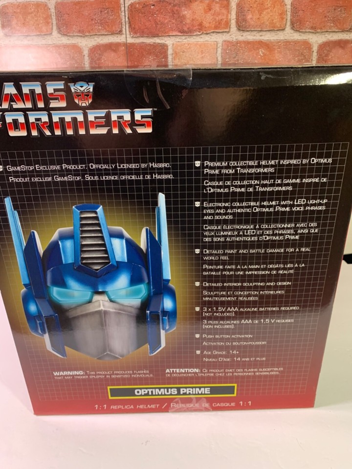 GameStop Exclusive Modern Icons Transformers G1 Optimus Prime 1:1 ...