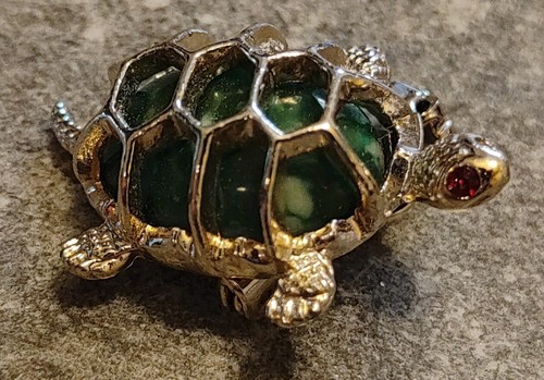 Silver Turtle With Green Stone Brooch Pin $15 | eBay