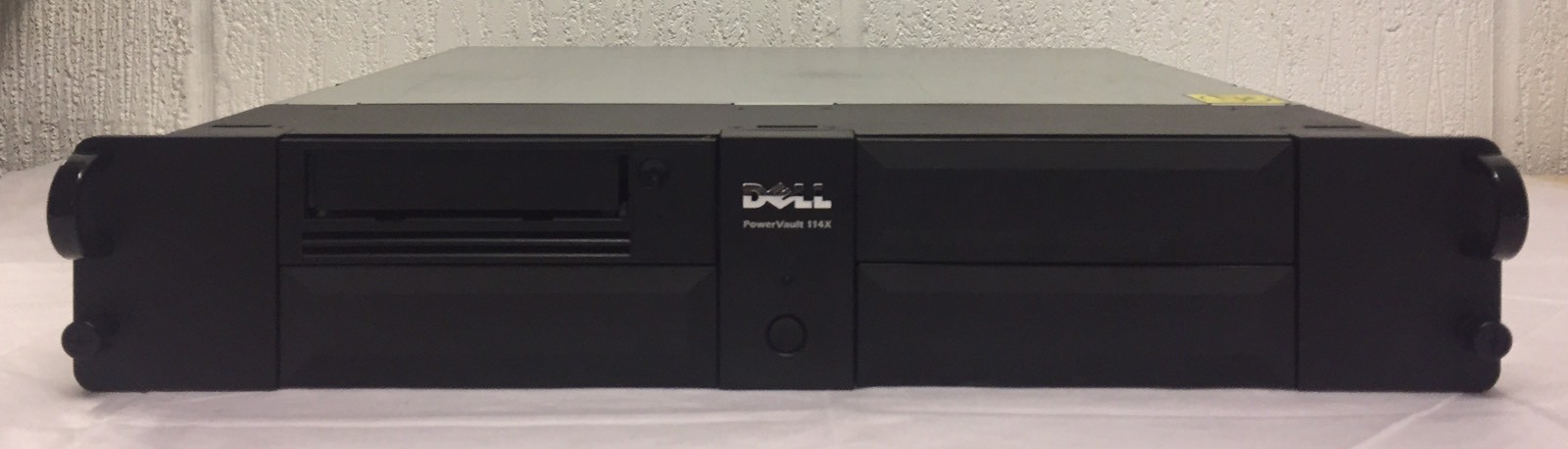 Dell PowerVault 114X 1 x LTO5 SAS Rackmount Tape Enclosure 0R2GT5 ...