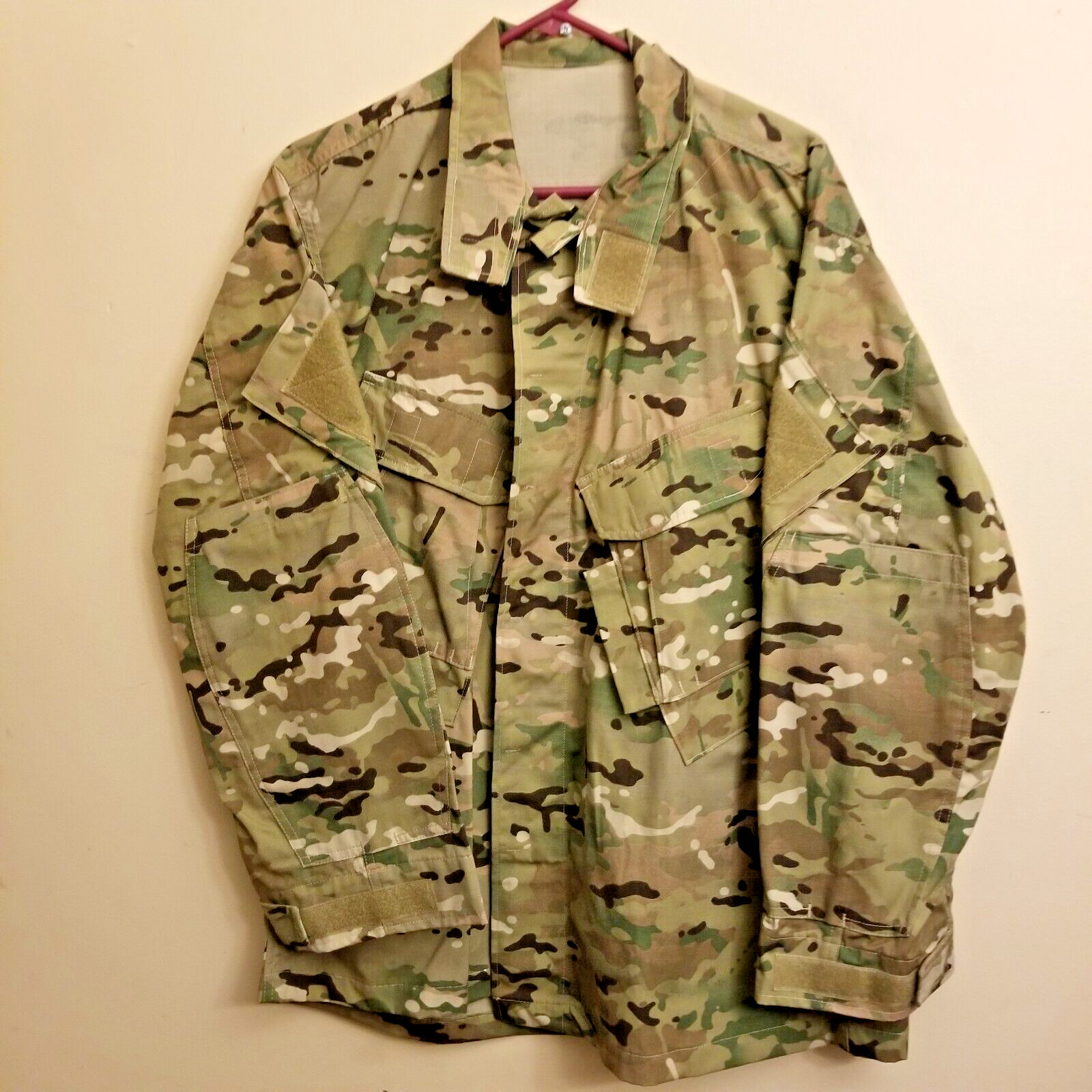NEW WITHOUT TAGS, CRYE PRECISION , SHIRT FIELD, ARMY CUSTOM - LARGE SHORT