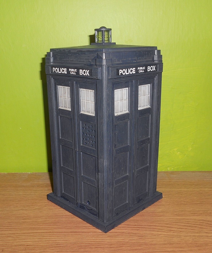 Dr Who - 1st / First Doctor TARDIS (An Unearthly Child) B&M Classic ...
