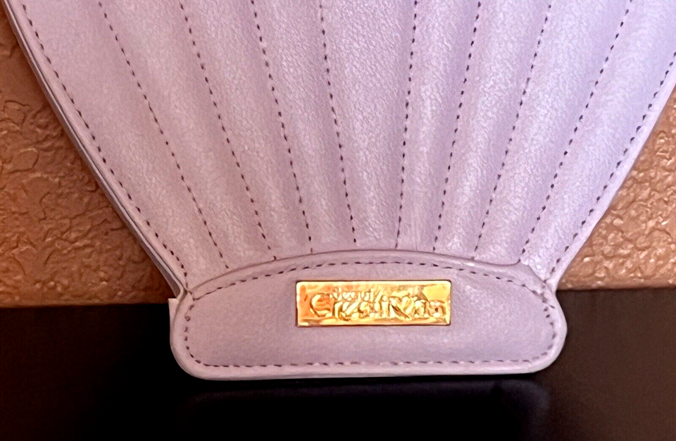 Makeup Brushes Storage Pink Clam Shell Mermaid Tail Brushes | eBay