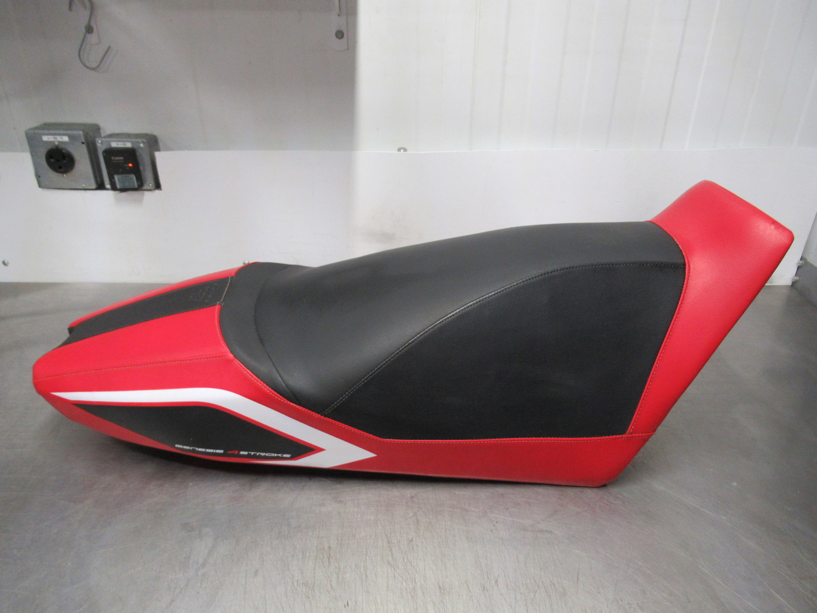 Yamaha Single Seat Assembly 8JP-F4710-10-00 OEM for sale online | eBay