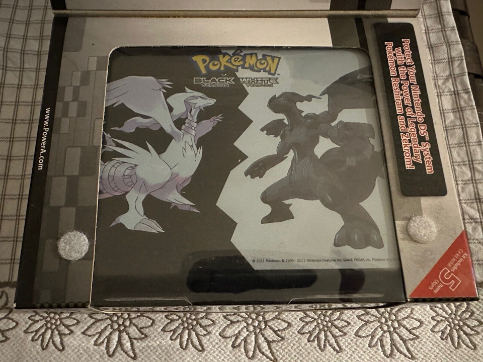 Pokémon Nintendo DS DSi Black White Carry Case Kit W/ Stylus Pokemon ...