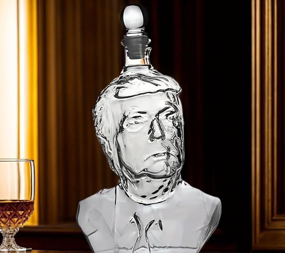 DONALD TRUMP BOURBON WINE BEER WHISKEY DECANTER GLASS CUP MUG STOPPER ...