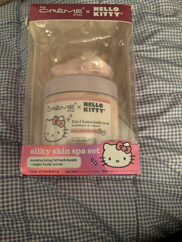 NEW The Crème Shop X Hello Kitty Strawberry Bath Bomb & Scrub Silky ...