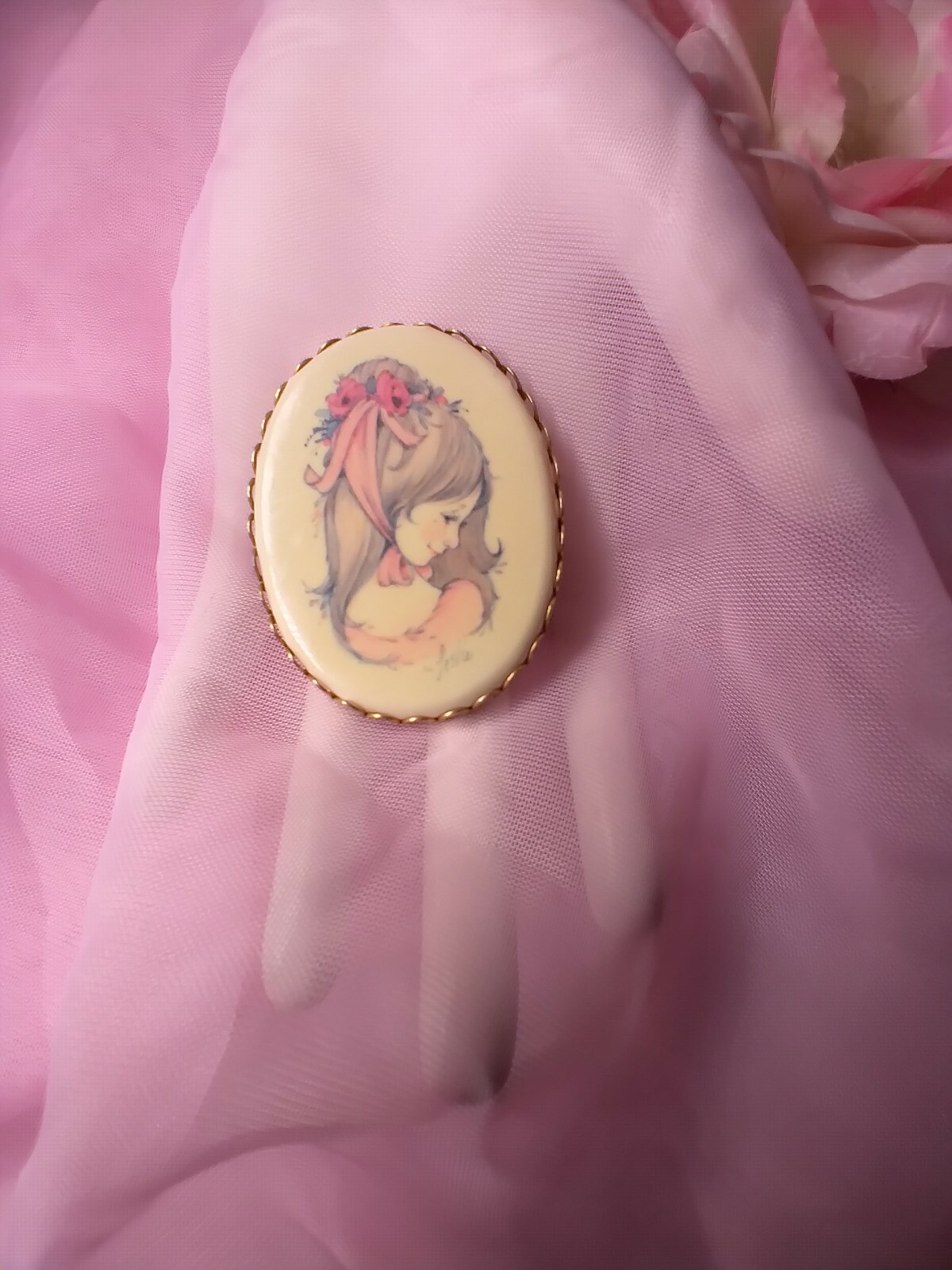 Original vintage Large retro lady pin 1970's signed by Leslie | eBay