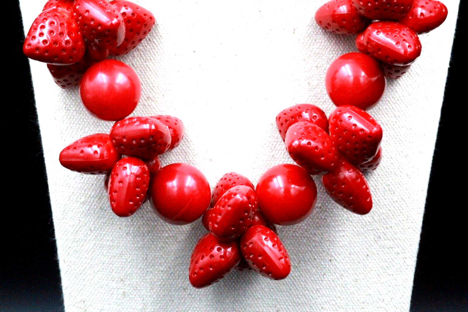 Carmen Miranda Strawberry Cluster Massive Chunky Chok… - Gem