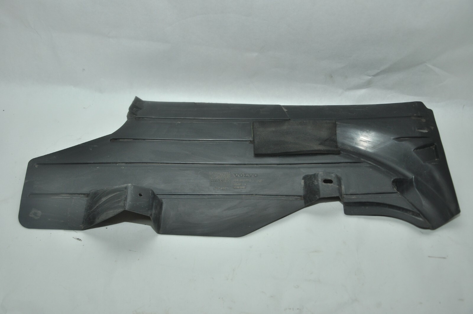 2004-13 Volvo C30 C70 S40 V50 Left Lower Air Guide Splash Guard Shield ...