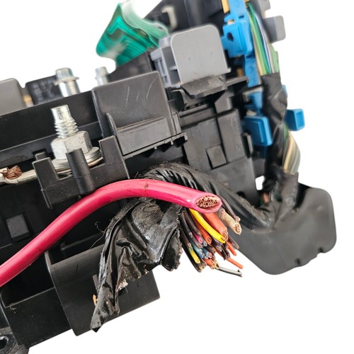 OEM 05-09 Trailblazer SS Rainier Envoy Under Rear Seat Fuse Box Relay ...