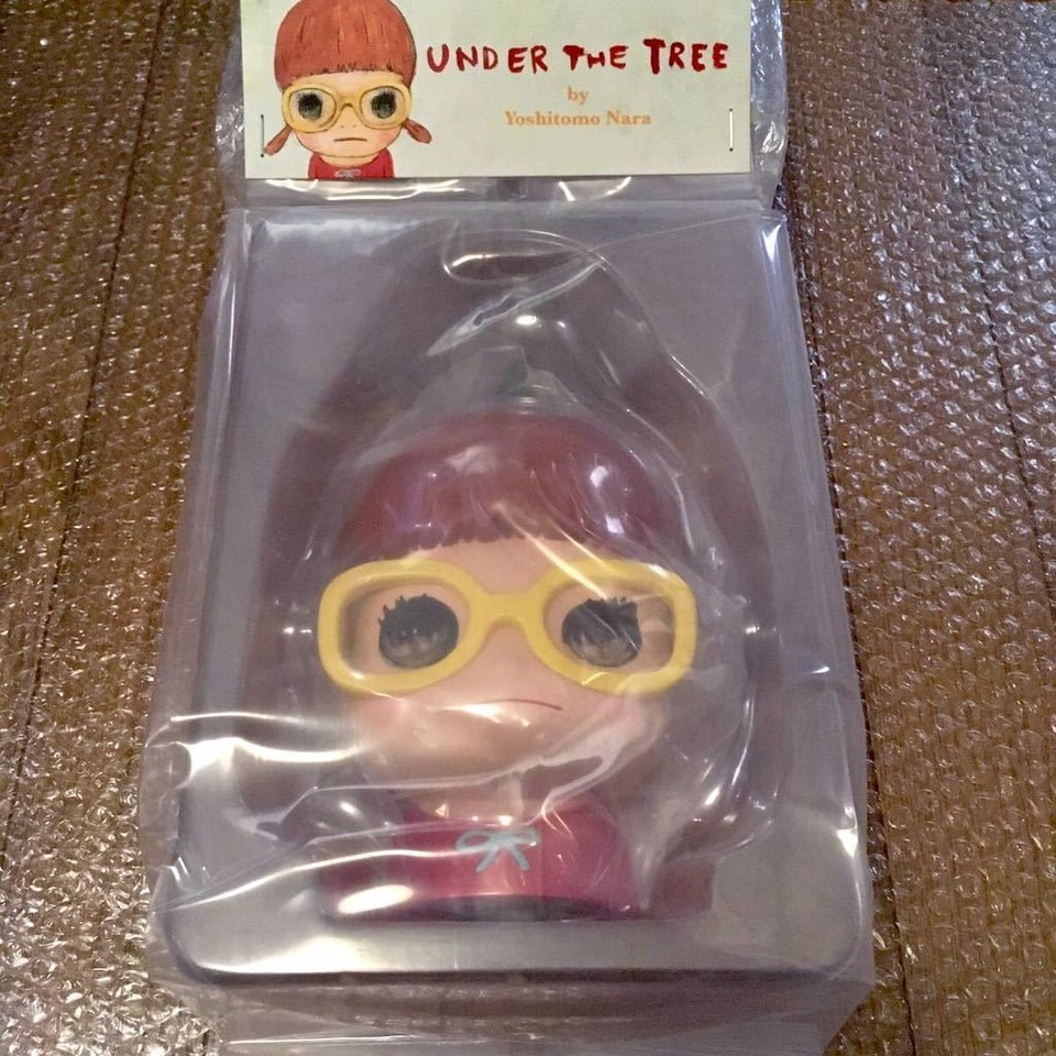 Yoshitomo Nara Under the Tree Piggy Bank produced by How2work Sofubi ...