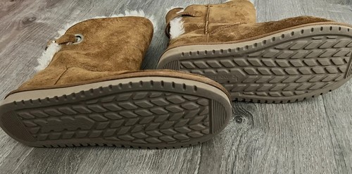 Koolaburra by UGG Womens Size 10 Alamie Short Chestnut Brown Suede ...