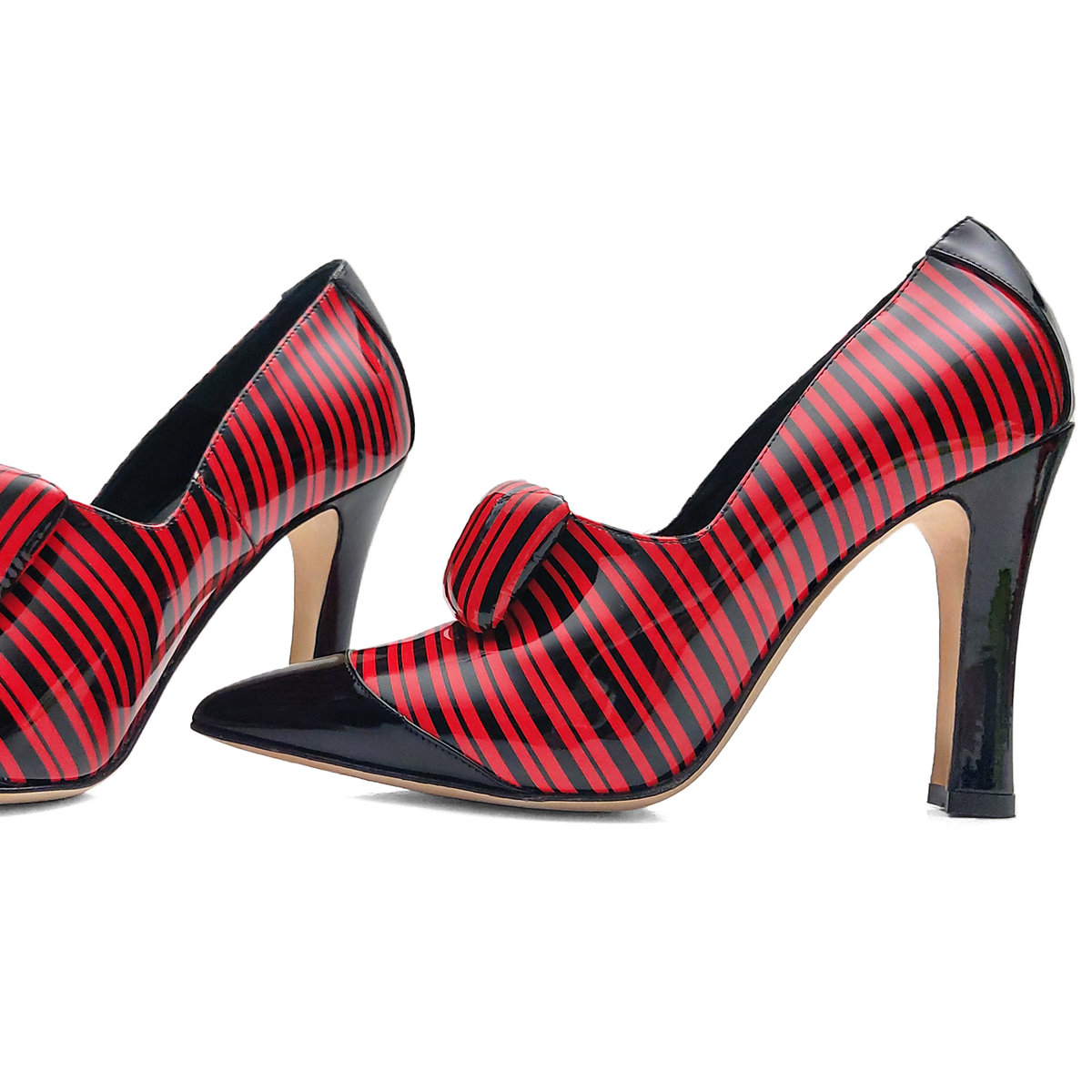 Manolo Blahnik Red & Black Striped Pointed-Toe Pumps Size 37 Manolo Blahnik Red & Black Striped Pointed-Toe Pumps Size 37