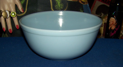 Light Blue 2 1/2 Quart Pyrex Bowl 403 | eBay