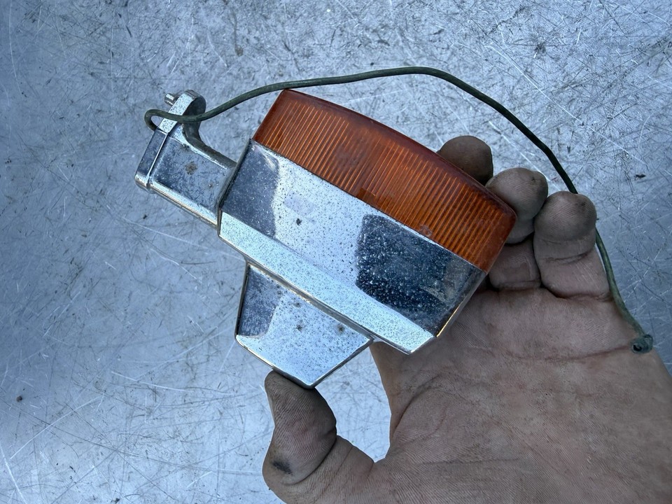 Suzuki GT125 GT 125 Indicator Lens Cover Plastic Mount Blinker Oem ...