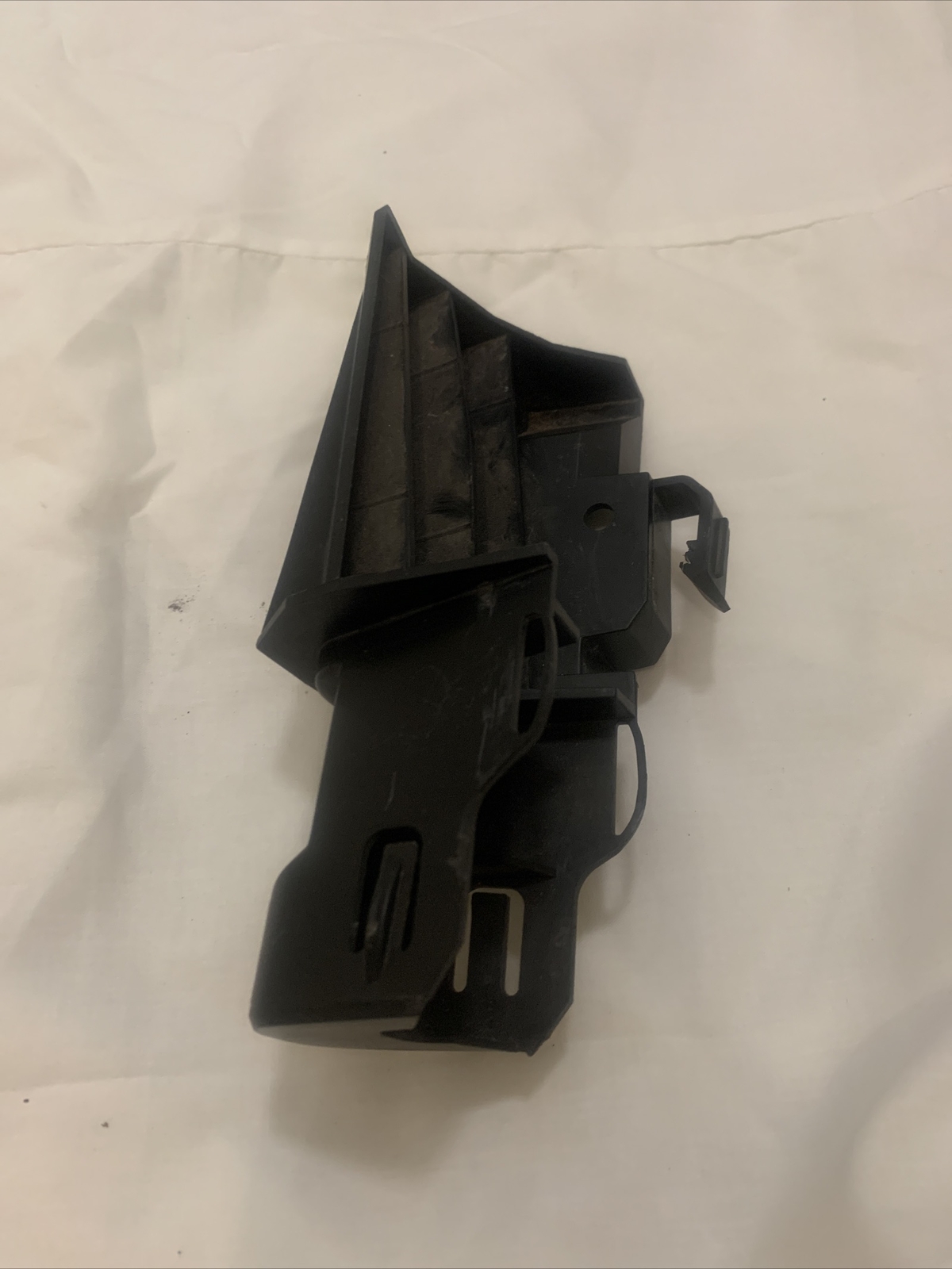 CITROEN Ds3 2011 Petrol Mk1 Passenger Side Front Bumper Bracket ...