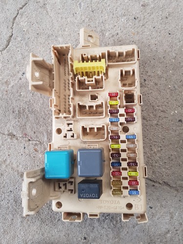 TOYOTA AVENSIS T3 FITS VARIOUS INC VVTI D4D 2003-2006 FUSE BOX - 82641 ...