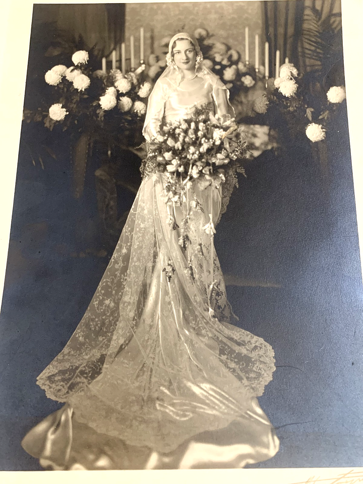 1930 VINTAGE WEDDING PHOTO of BEAUTIFUL YOUNG LADY w History on back | eBay