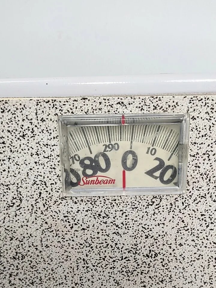 Vintage Bathroom Scale Sunbeam Mid-Century Metal Black and White Weight ...