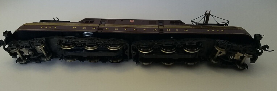 HO SCALE RIVAROSSI/AHM ELECTRIC GG1 LOCOMOTIVE - PENSY # 4929 - TWO ...
