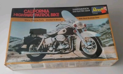 1981 REVELL HARLEY DAVIDSON POLICE 1200 ELECTRA GLIDE MOTORCYCLE 1/8 ...