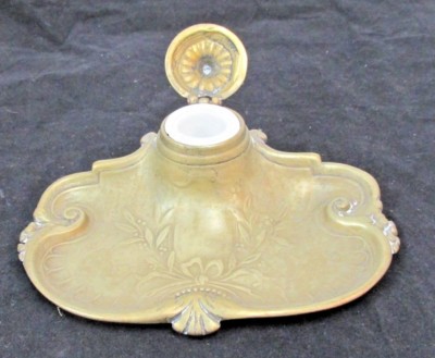 VINTAGE BRASS EARLY VICTORIAN INK WELL FLOWERS | eBay