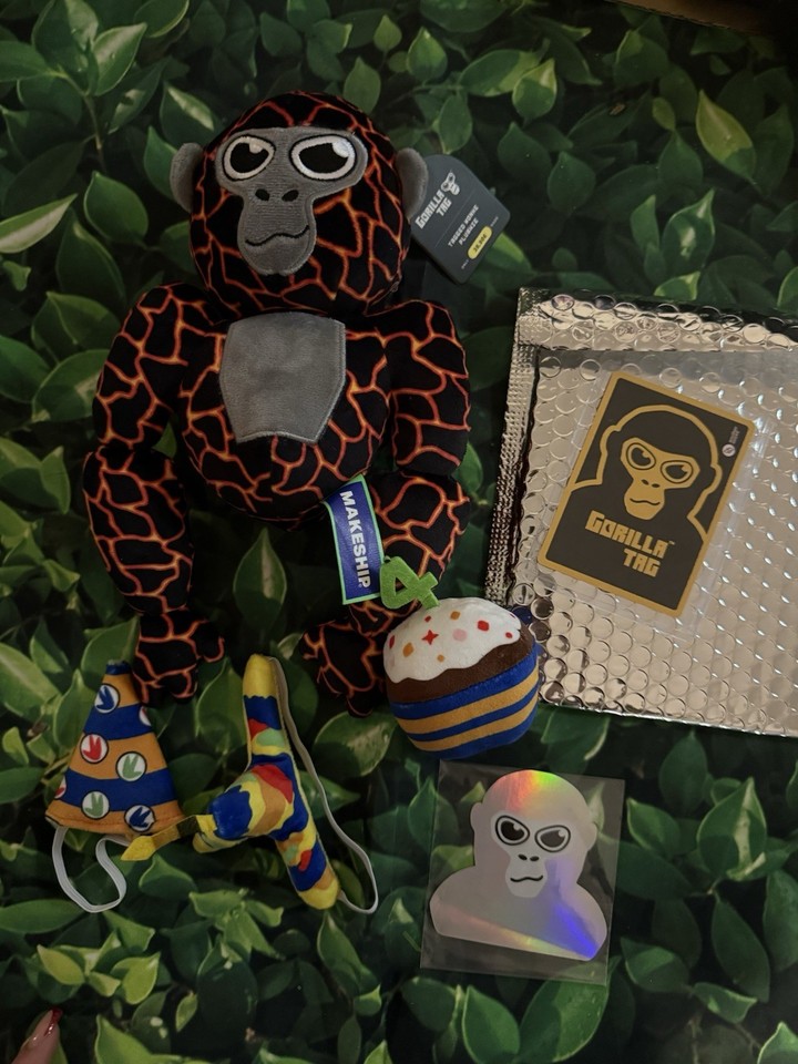 Official Makeship Gorilla Tag Birthday Plush W/ Game Code, Extras ...