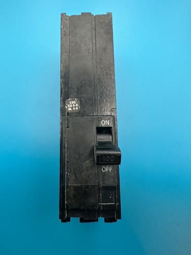 Q12100 Square D 100 Amp 2 Pole Circuit Breaker Type Q1 120/240VAC Plug ...