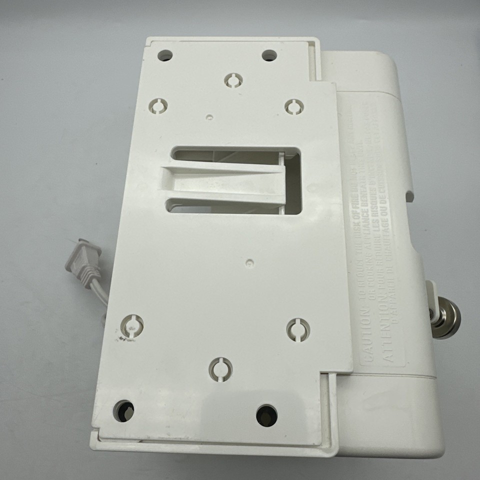 Black & Decker Spacemaker EC600 Hideaway Under Cabinet Can Opener No ...