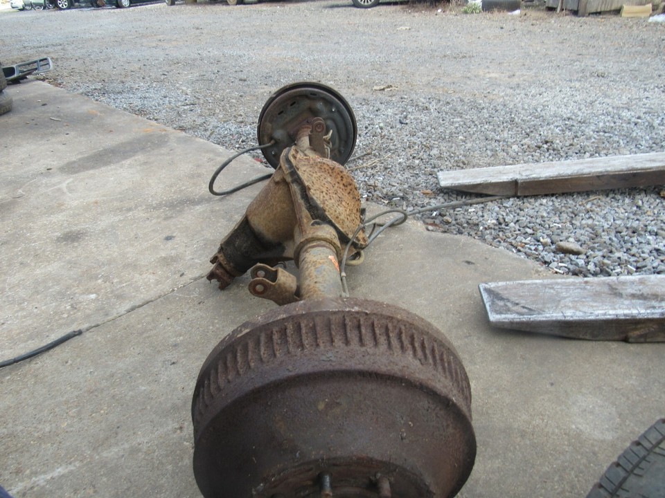 92 -99 CHEVROLET SUBURBAN REAR END DIFFERENTIAL 4x2 SEMI-FLOATING 3.73 ...