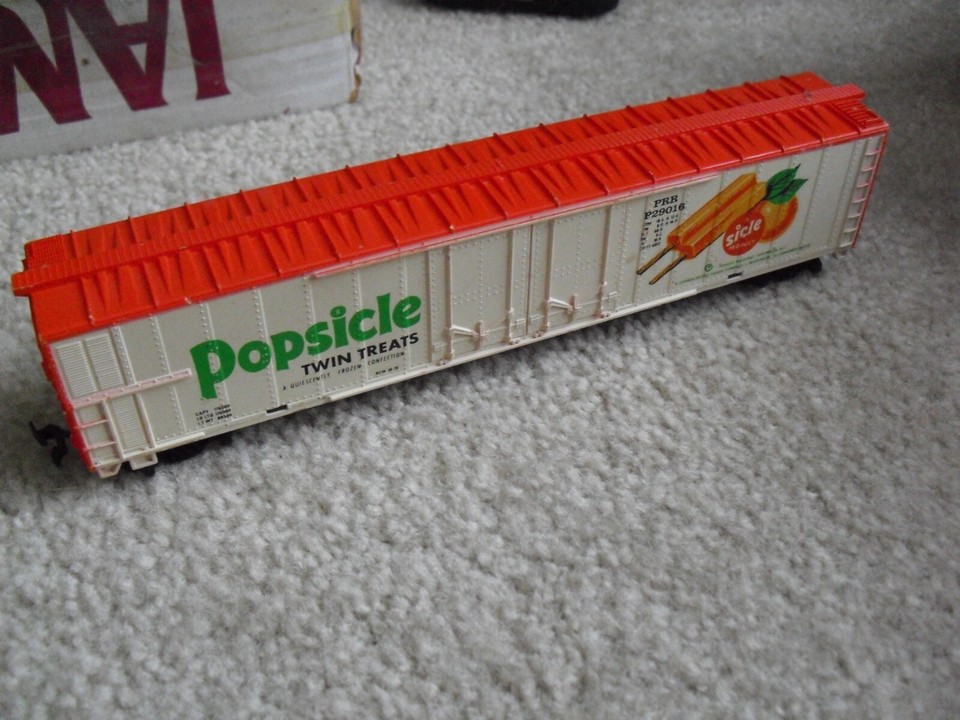 Vintage 1970s HO Scale Tyco Popsicle Twin Treats Billboard Reefer Car ...