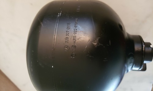 Mercedes-Benz 2203270115 AIR CELL Accumulator (Self Leveling System ...
