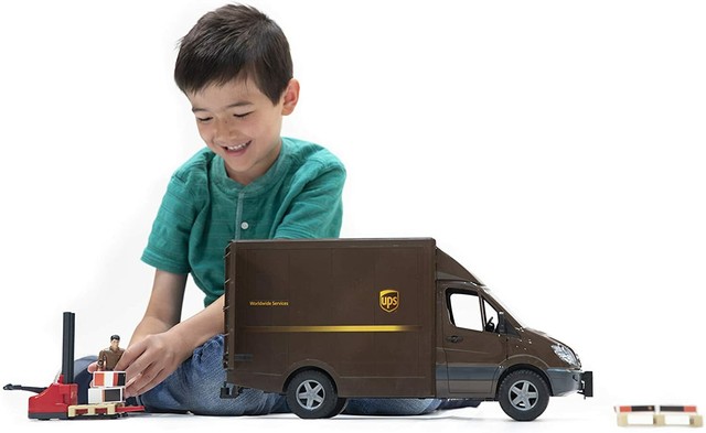 MB SPRINTER UPS Truck With Driver and Accessories by BRUDER Kids Toy ...