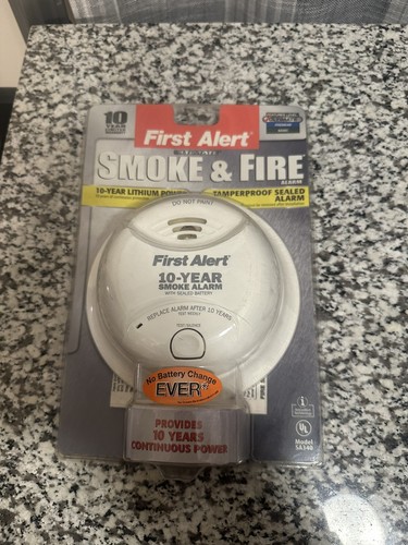 First Alert 10 Year Smoke & Fire Alarm Detector Lithium Battery SA340 ...