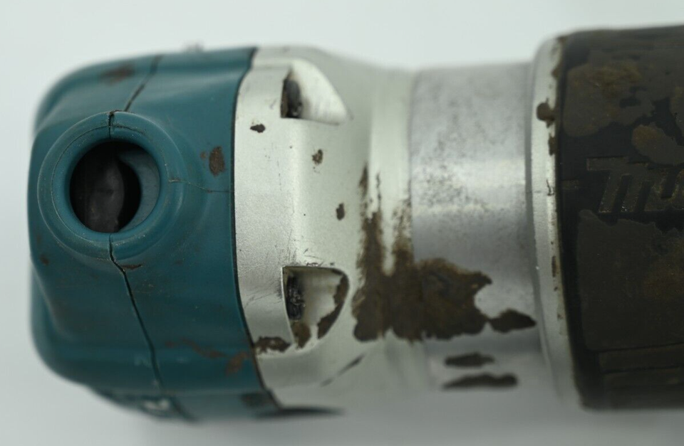 MAKITA RT0701C Laminate Trim Router 1-1/4 HP Variable Speed Compact ...