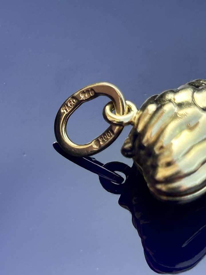 Tiffany & Co 18K Oyster Clam Shell Enamel Pearl Hinge Locks Charm ...