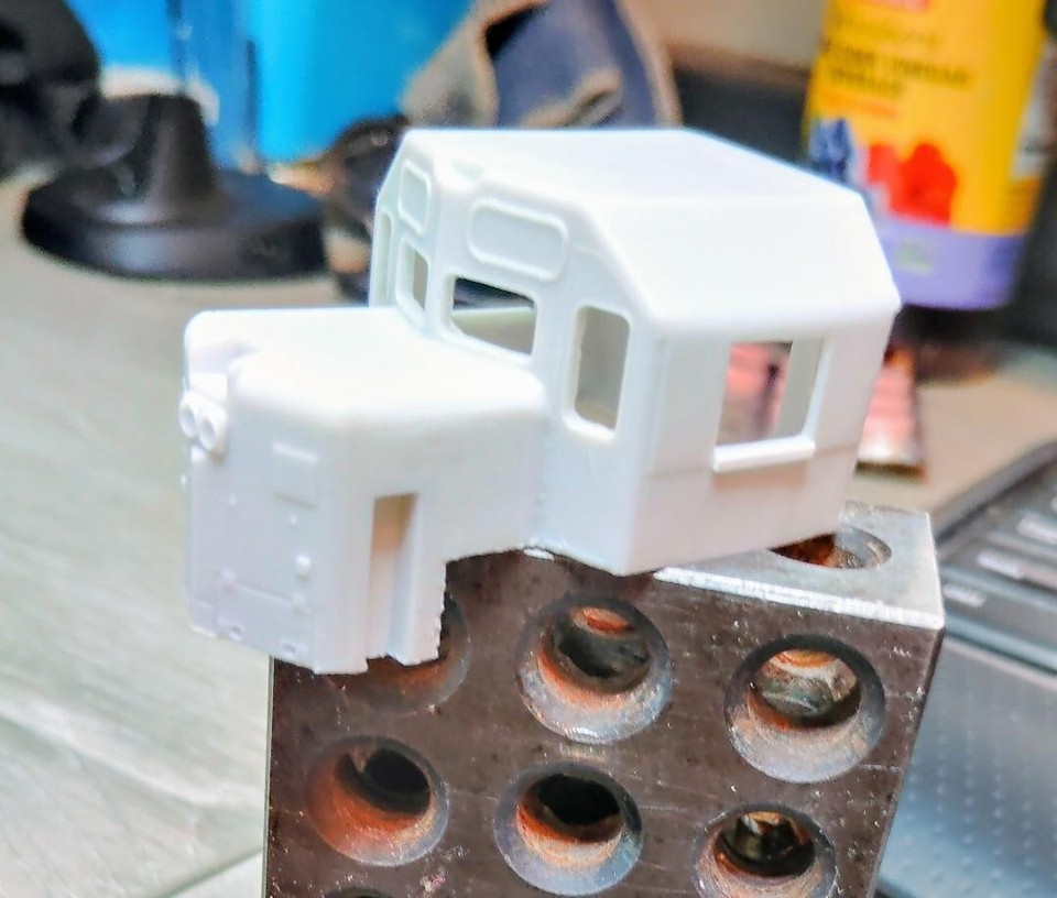 HO Scale, CSX GP 59/60 Demo cab, Resin Kit, Pacific Northwest Resin | eBay