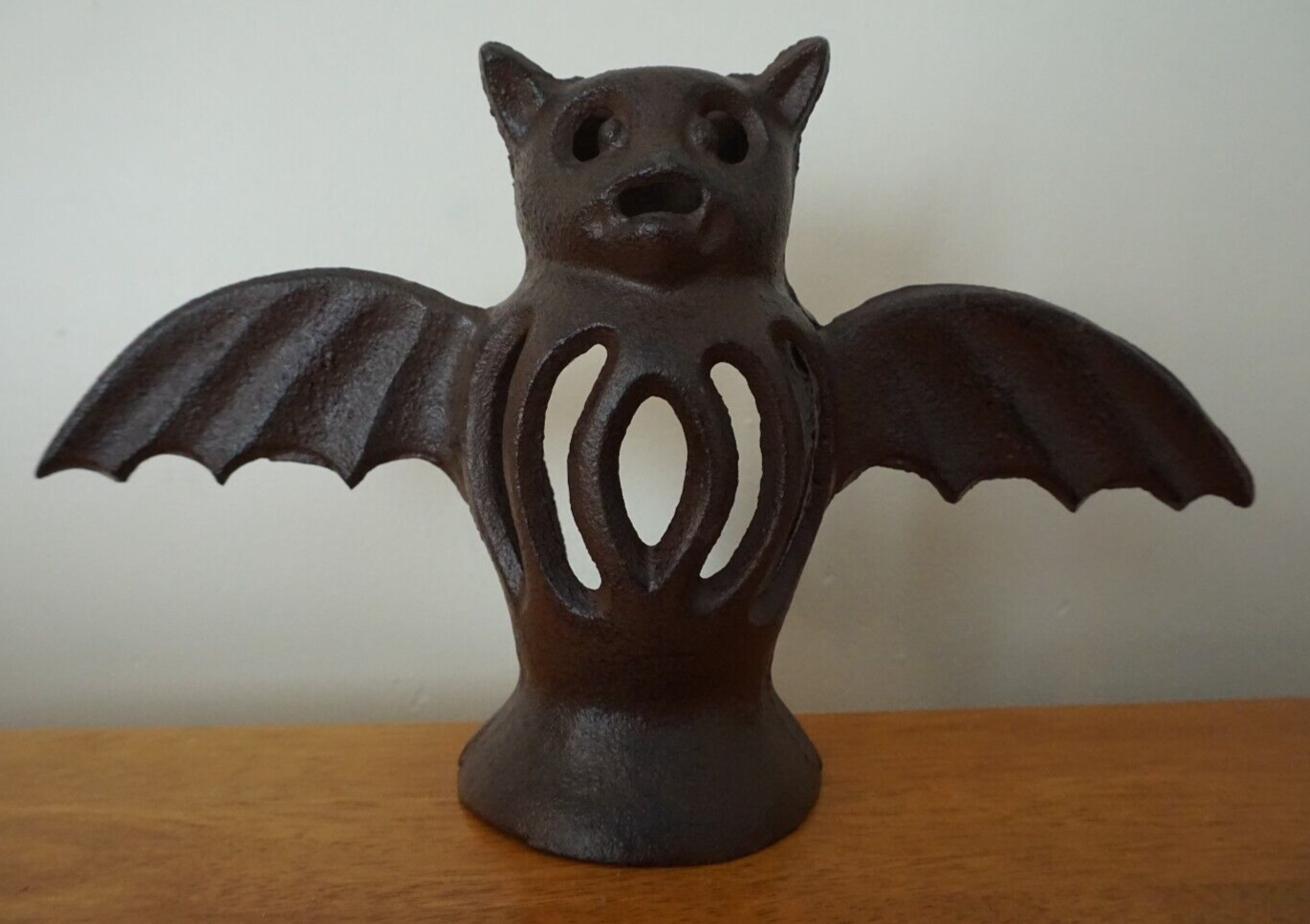 Big Rustic Gothic Cast Iron Bat Candle Holder Halloween Haunted House ...