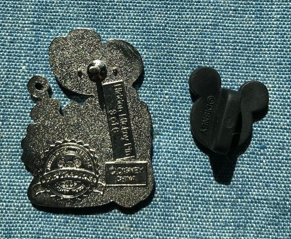 DL Captain Hook Peter Pan Chess Hidden Mickey Disney Pin 67486 | eBay