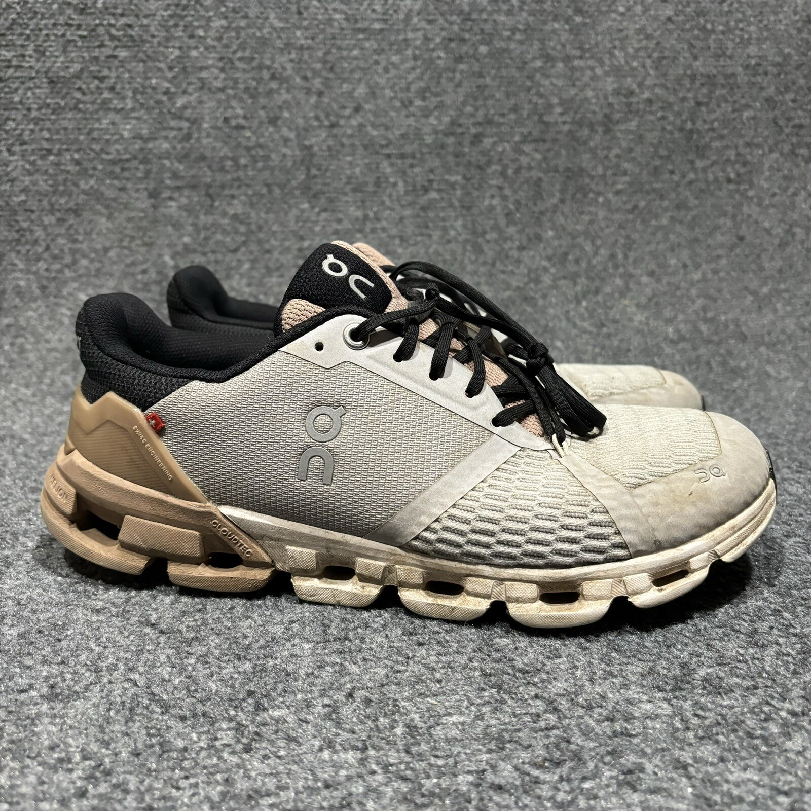 On Oncloud Cloudflyer 2 Sneakers Womens 8.5 Tan Brown Athletic Running ...