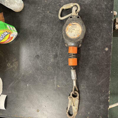 Safety Harnesses - Retractable