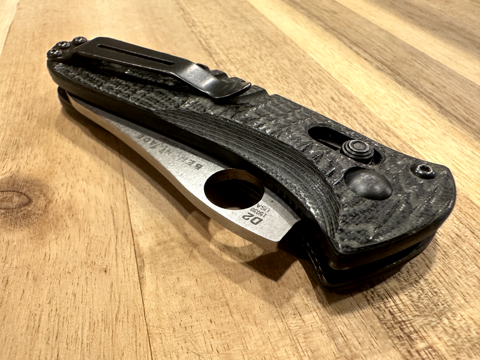 Benchmade Bone Collector 15030-1 2.95" D2 Black & Green G-10 Axis Lock ...