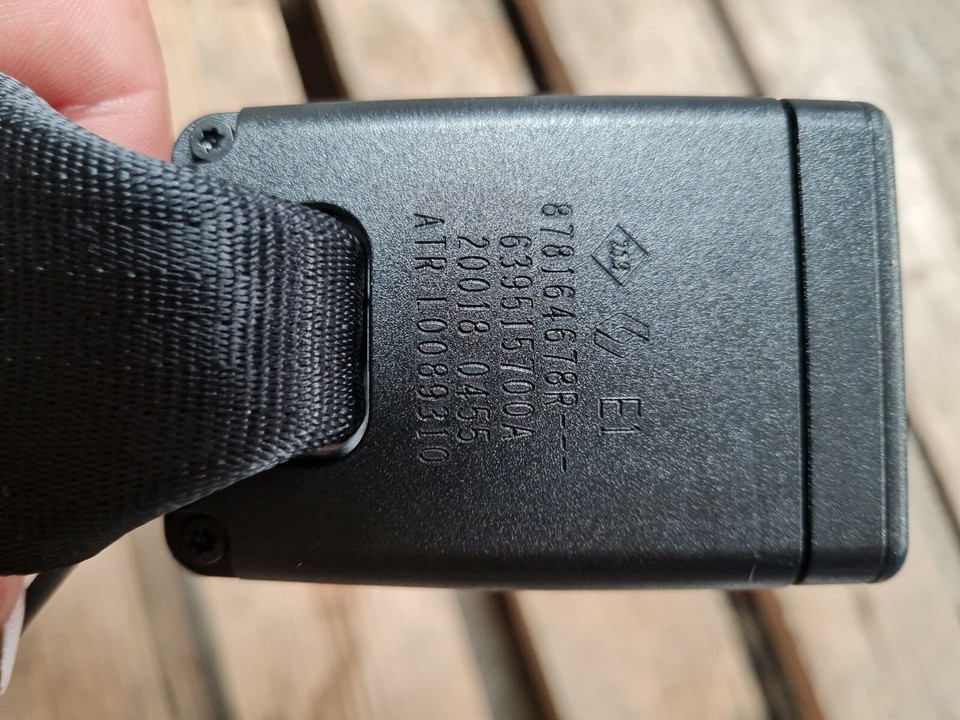 FOR 2020 RENAULT CLIO RS DRIVERS OSR REAR SEAT BELT BUCKLE CLIP ...